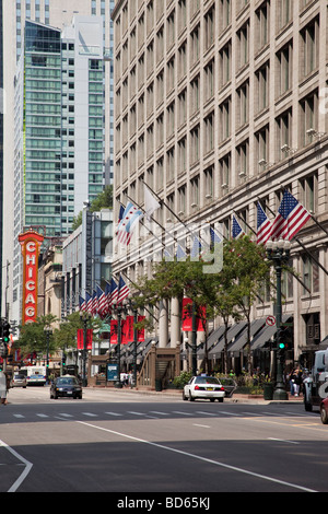 Macys on state street the marshall fields department store chicago ...