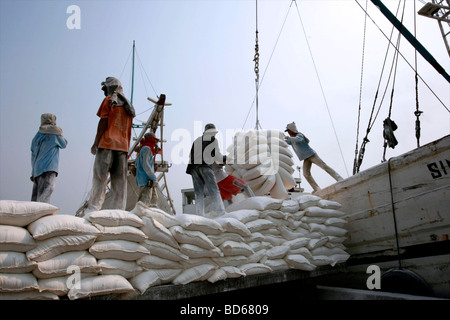 Indonesia, Java (island): the harbour in Jakarta Stock Photo - Alamy