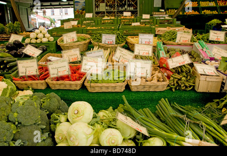 Germany, Bavaria, Munich, Viktualienmarkt, vegetable state, Europe ...