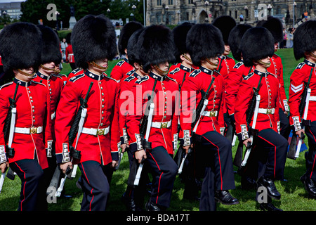 Canada. Royal Canadian Guards Marching In Step Stock Photo - Alamy