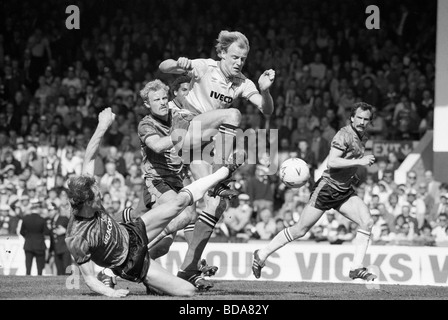 WATFORD V PLYMOUTH ARGYLE 14 4 1984 FA Cup semi final George Reilly ...