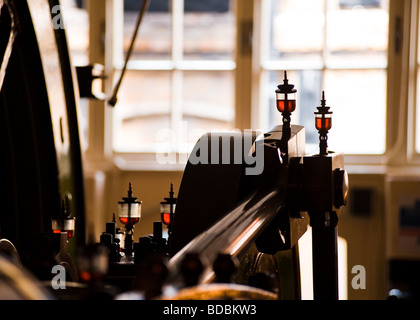 The Steam lifting engine of Tower Bridge Stock Photo - Alamy