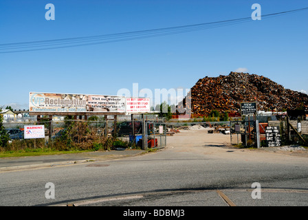 Scrap and recycle yards in Widnes, Cheshire, England Stock Photo - Alamy