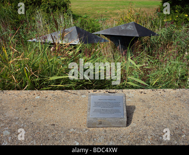 'Migrant', sculpture by Alison Wilding. Snape Maltings, Suffolk ...