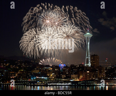 "Seattle waterfront on July 4th Stock Photo - Alamy