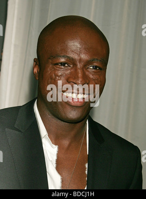 Seal Singer Stock Photo - Alamy