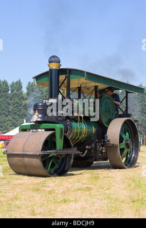 1930 Marshall S Type steam roller Stock Photo - Alamy