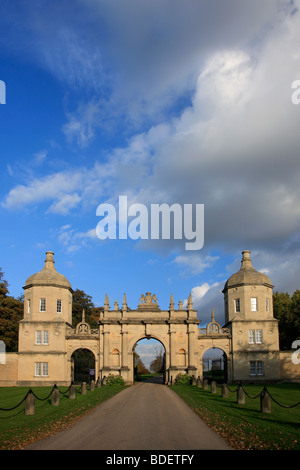 Entrance gate to Burghley House, an elizabethan mansion owned by the ...