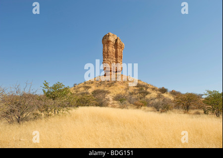 Vingerklip' finger cliff in the evening light near the Vingerklip Lodge ...