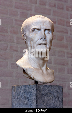 Marius, head statue Stock Photo - Alamy