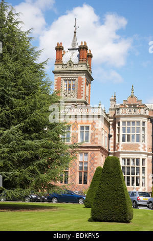 Gates to Crewe Hall in Crewe UK Stock Photo - Alamy