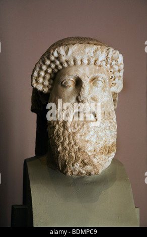 Athen, Akropolis-Museum, Kalbträger oder Moschophoros (Moscophoros), 6 ...