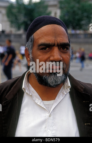 Pakistani-English man, political protest, protester, protest march, PPP ...