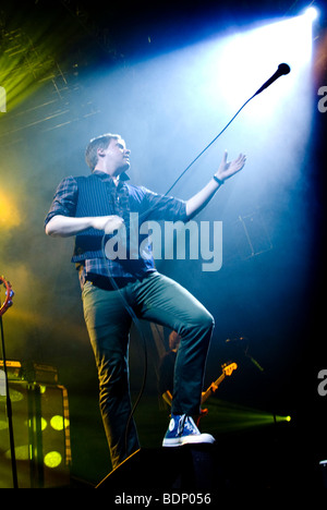 Rock band Kaiser Chiefs, lead singer Ricky Wilson, on stage at Camp ...