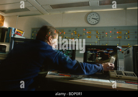 Offshore oil rig control room Stock Photo - Alamy