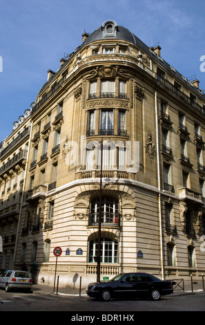Typical French apartment building architecture in Paris. France Stock ...