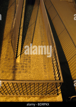 empty dark footpath ramp in city town at night Stock Photo - Alamy