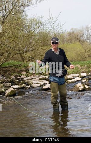 Fliegenfischer, Vulkaneifel, Rheinland-Pfalz, Deutschland, fly-fischer ...