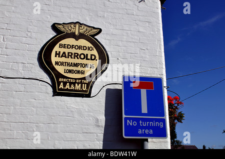 Old Automobile Association (AA) road sign, Pembridge, Herefordshire ...