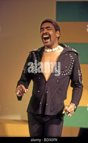 GEORGE McCRAE - US singer in 1974 Stock Photo - Alamy