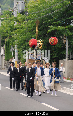 Celebrations at the Imamiya Shrine, Matsuri, Shinto shrine festival on ...