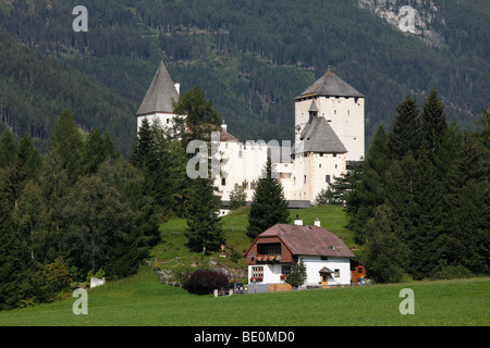 Mauterndorf (Lungau): Mauterndorf Castle, Lungau, Salzburg, Austria ...