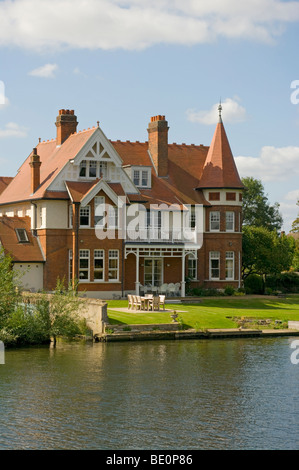 Large Riverside House On The River Thames Teddington Middlesex England ...