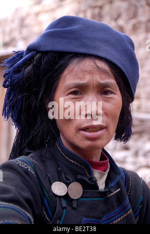 Asia China natives portrait Hani minority Cultivation Asia farmers ...