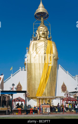 Thailand, Bangkok, Wat Indrawihan, buddhist temple Stock Photo - Alamy
