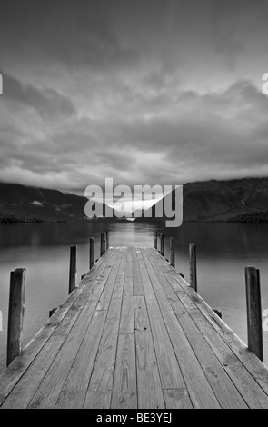 Nelson New Zealand sunrise Stock Photo - Alamy