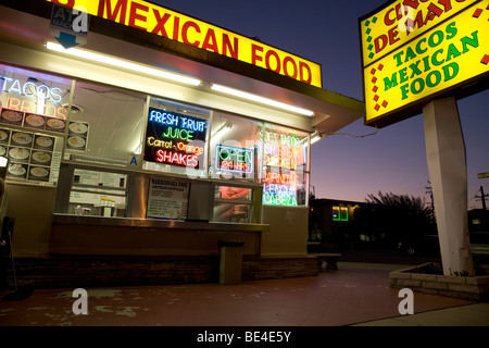 Mexican Fast Food Restaurant Los Angeles Stock Photo: 25914530 - Alamy