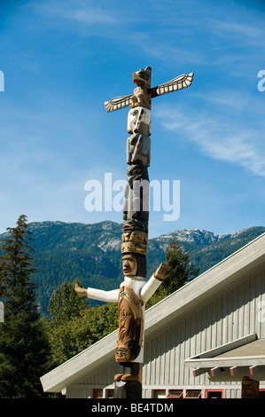 Squamish nation totem pole. Squamish BC, Canada Stock Photo - Alamy