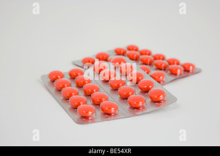 tabletten medikamente rot pillen medikament pille tablette apotheke ...