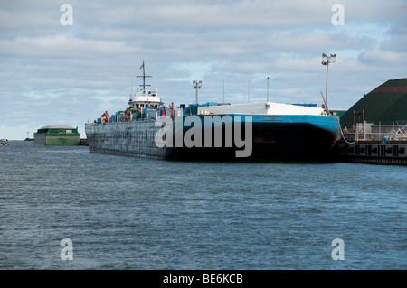 Maintenance barge on the Erie Canal, NY USA Stock Photo - Alamy