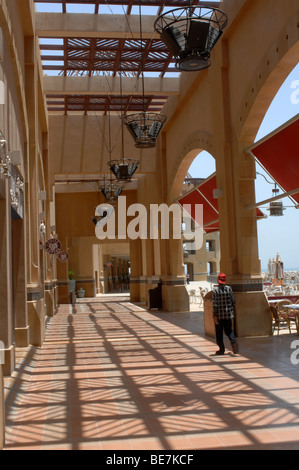 Al Kout Piers Shopping Centre, Mangaf, Kuwait Stock Photo - Alamy