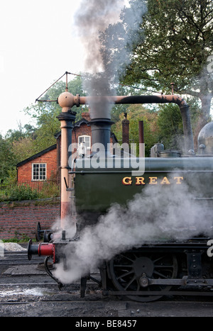 Ex-GWR 0-6-0 pannier tank steam loco 7714 on the turntable at Minehead ...