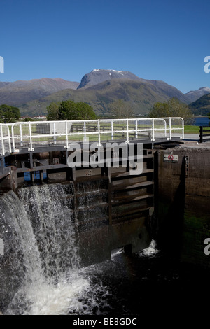 Ben Nevis and the Caledonian Canal sea lock office at Corpach, near ...