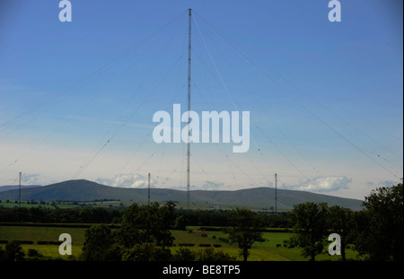 BBC World service shortwave radio transmitter aerial mast at Skelton ...