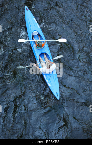 Kayakken op de rivier de Lesse in de Ardennen, Belgi Kayaking ...