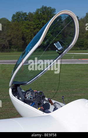 open cockpit of a glider Stock Photo - Alamy