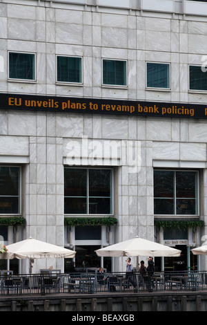 Reuters building at Canary Wharf London Stock Photo - Alamy