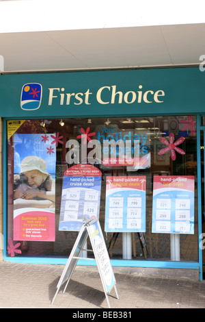 First Choice travel agent High street shops and shopping January 2009 ...