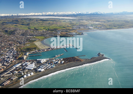 Port of Timaru, Caroline Bay, Timaru, and Snow on Southern Alps, South ...