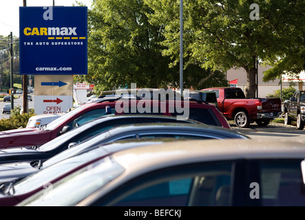 A Carmax retail location in Maryland Stock Photo - Alamy