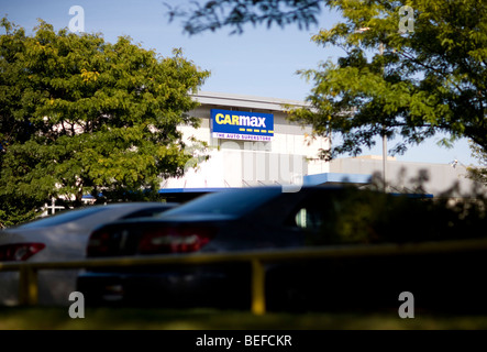 A Carmax retail location in Maryland Stock Photo - Alamy