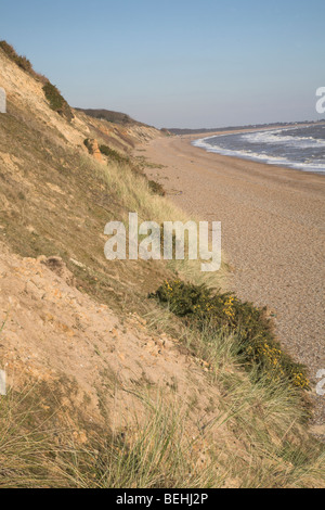 DUNWICH BEACH AND CLIFFS. SUFFOLK. ENGLAND Stock Photo - Alamy