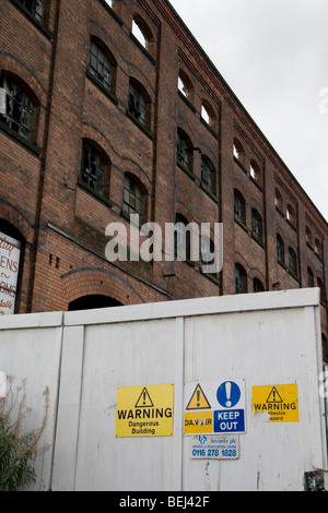 The old lace mill factory now derelict in Nottingham Stock Photo - Alamy