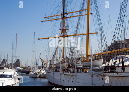 Three-master barquentine Mercator designed by the Antarctic explorer ...