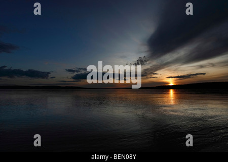 Sunset over surface of the beautiful Superior Lake Stock Photo - Alamy