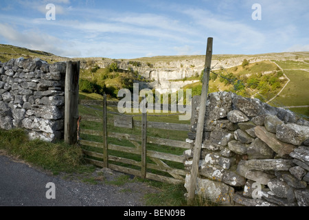 Malham Cove - a limestone cliff in the Yorkshire Dales National Park ...